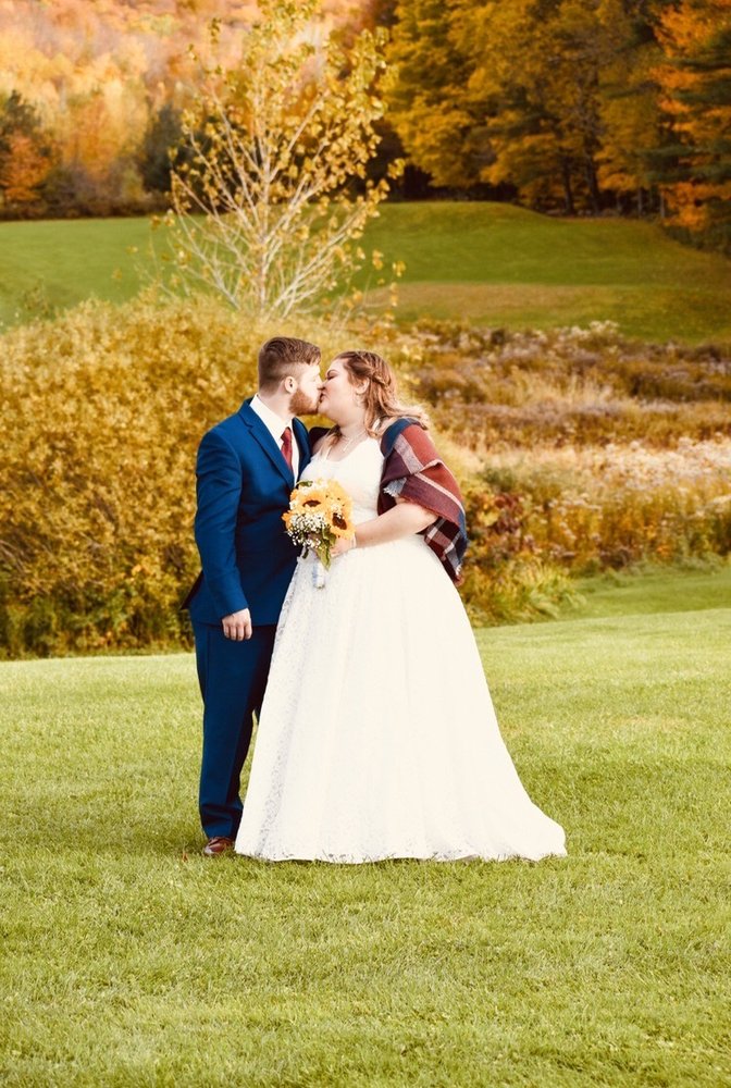 THE MANSFIELD BARN - Updated August 2025 - 18 Photos - 3 Irish Farm Rd ...