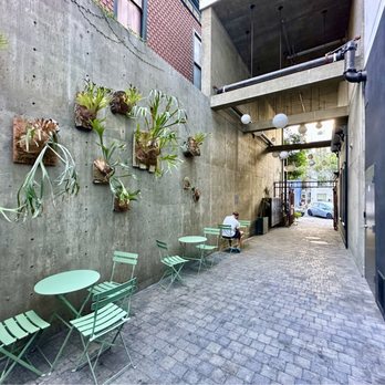 HINAR DESSERT BAR & CAFE - Updated October 2024 - 1410 Photos & 410 ...