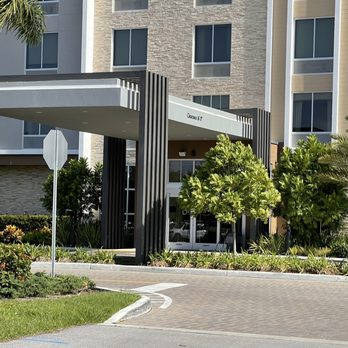 HILTON GARDEN INN HOMESTEAD - Updated October 2025 - 15 Reviews & 108 ...