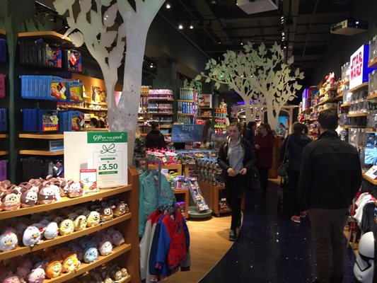 THE DISNEY STORE - BELFAST - Updated March 2025 - 14 Photos & 15 ...