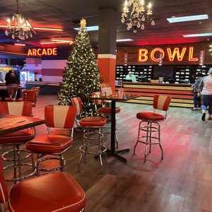 BOWLERO MATTHEWS - 54 Photos & 26 Reviews - 11210 Brigman Rd, Matthews ...