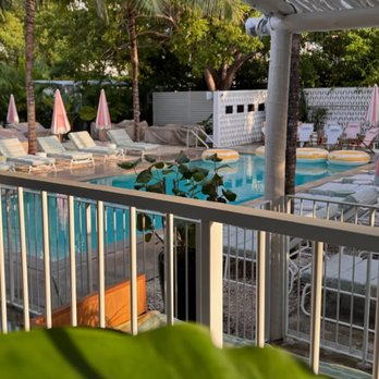 MIAMI POOL HOUSE - Updated December 2025 - 26 Photos - 105-107 NE 25th ...