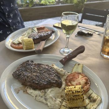 THE RAVEN GRILL - Updated December 2025 - 196 Photos & 419 Reviews ...