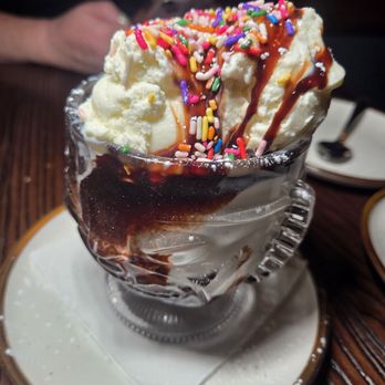 HANDCRAFT KITCHEN & COCKTAILS - Updated December 2025 - 736 Photos ...