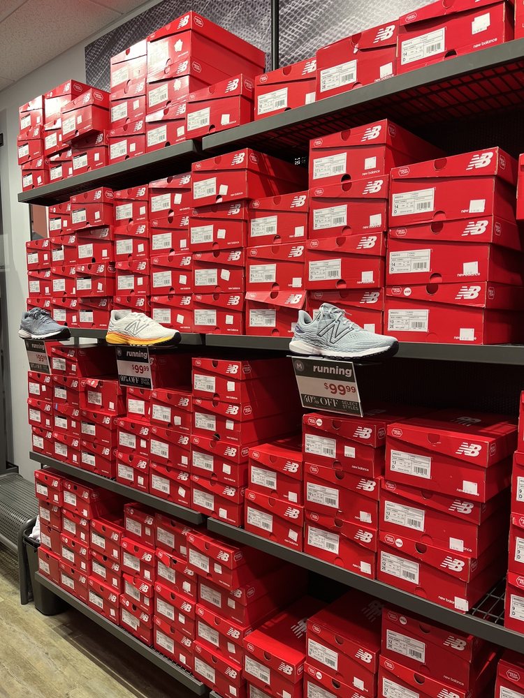 NEW BALANCE FACTORY STORE - 24 Photos & 51 Reviews - 368 nut tree rd ...