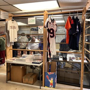 PIXELHAVEN GAMES & COLLECTIBLES - Updated January 2026 - 8557 Research ...