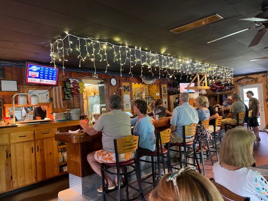 GENO’S SPORTS BAR AND GRILL - Updated July 2025 - 46 Photos & 103 ...