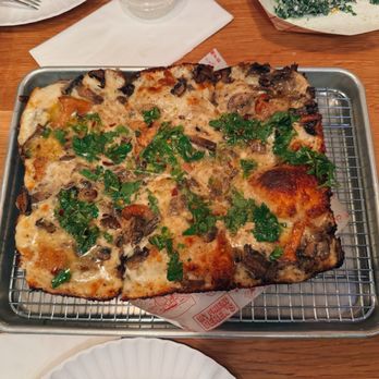 MY FRIEND DEREK’S - Updated January 2026 - 128 Photos & 82 Reviews ...