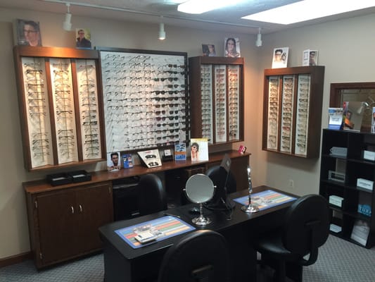 PENDLETON FAMILY OPTOMETRY - Updated December 2025 - 120 E State St ...