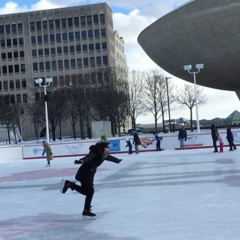 EMPIRE STATE PLAZA ICE RINK - Updated December 2025 - 12 Photos - 36 st ...