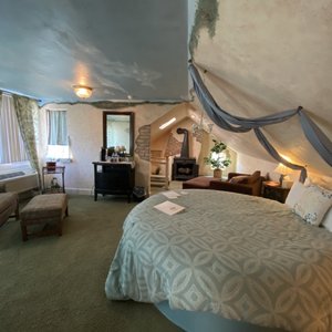 THE BARN RESORT - Updated April 2025 - 12 Reviews - 75 Cunningham Rd ...