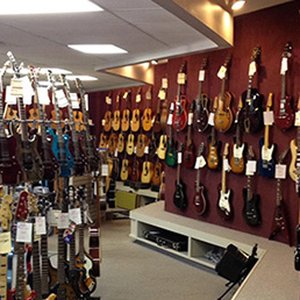 HOMEWOOD MUSICAL INSTRUMENT CO - 29 Photos - 1712 28th Ave S, Homewood ...