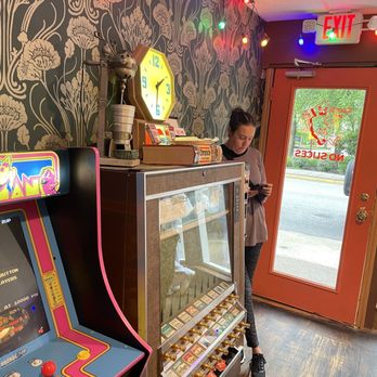 CASANO’S PIZZA PARLOR - Updated September 2025 - 80 Photos & 46 Reviews ...