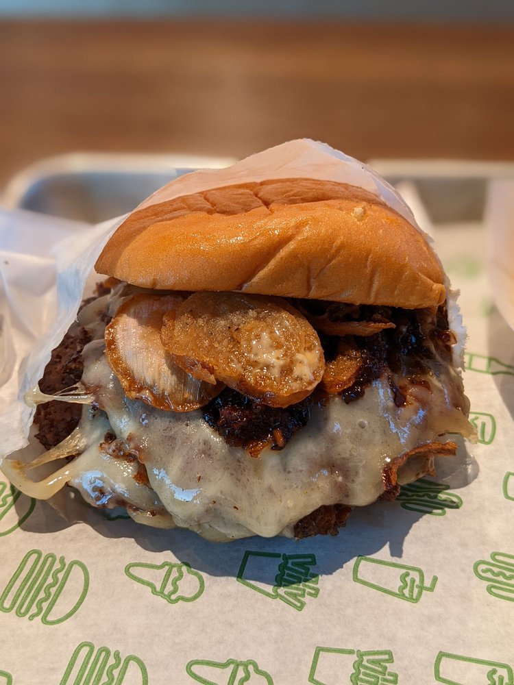 SHAKE SHACK FRANKLIN - Updated December 2025 - 92 Photos & 118 Reviews ...