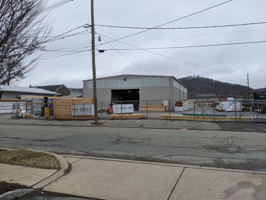 BLUE RIDGE LUMBER - Updated October 2025 - 11 Photos - 120 Liberty St ...