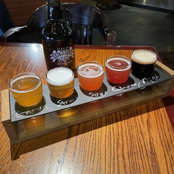 GLACIER BREWHOUSE - Updated July 2024 - 3081 Photos & 2817 Reviews ...