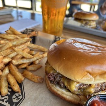 AUSTIN BROTHERS BEER CO - Updated December 2025 - 200 Photos & 250 ...