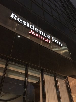 RESIDENCE INN BY MARRIOTT TORONTO DOWNTOWN - Updated May 2024 - 103 ...