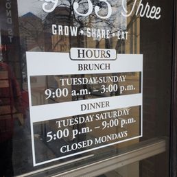 TABLE 33 - Updated August 2025 - 469 Photos & 398 Reviews - 45 W 4th St ...