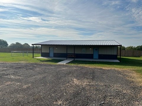 PURE COUNTRY RV PARK - 9739 County Rd 415, Navasota, Texas - RV Parks ...