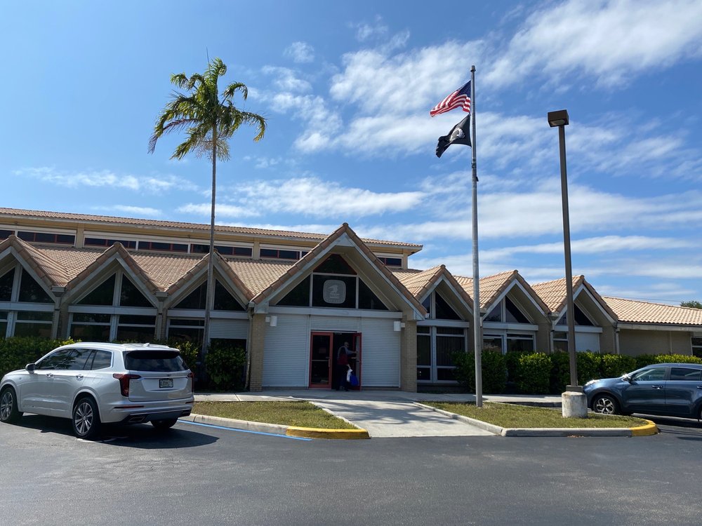 USPS - Updated January 2026 - 25 Photos - 12801 W Sunrise Blvd, Sunrise ...