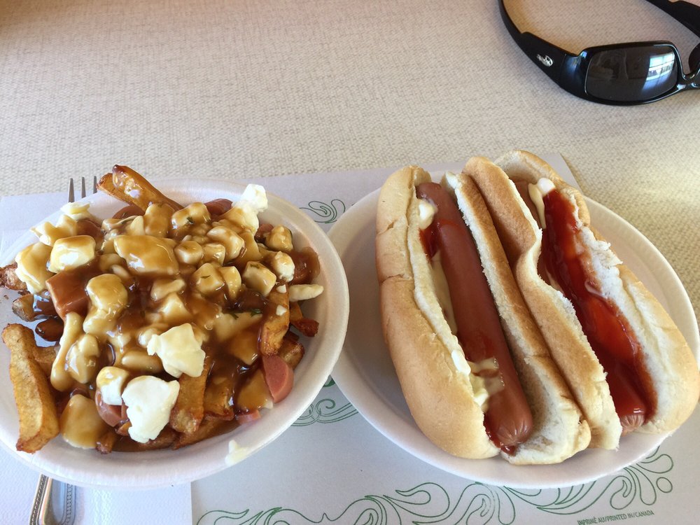 CHEZ LOLO - Updated June 2025 - 15 Rte 223, Notre-Dame-du-Mont-Carmel ...