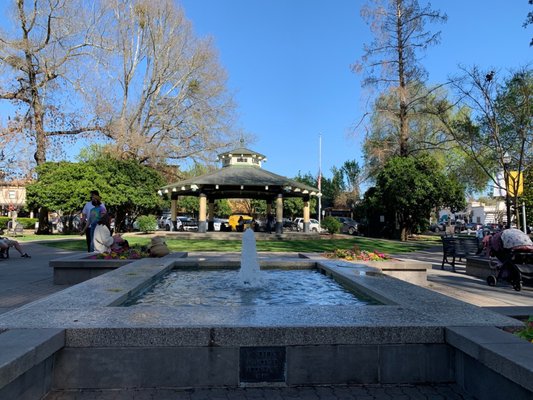 HEALDSBURG PLAZA - Updated March 2025 - 53 Photos & 13 Reviews - 112 ...