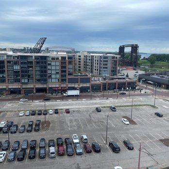 ALOFT CLEVELAND DOWNTOWN - Updated October 2025 - 130 Photos & 190 ...