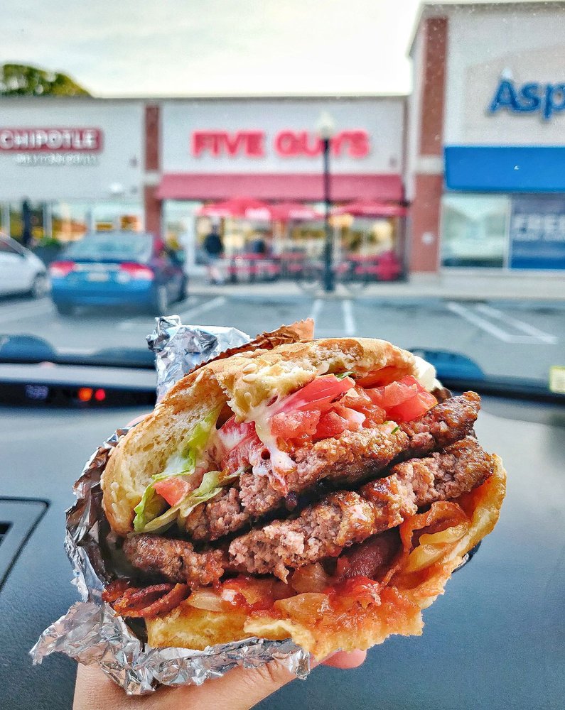 FIVE GUYS - Updated June 2024 - 19 Photos & 66 Reviews - 1030 Main St ...