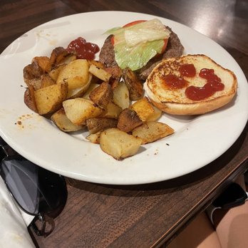 LAZY R BAR AND GRILL - Updated December 2025 - 52 Photos & 28 Reviews ...