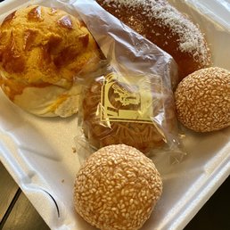 LONG’S FAMILY PASTRY - 844 Photos & 394 Reviews - 715 N Spring St, Los ...