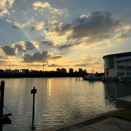 ISLAND WAY GRILL - Updated January 2026 - 1069 Photos & 1072 Reviews ...