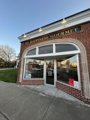 SIX HAPPINESS - Updated January 2026 - 11 Photos & 30 Reviews - 1074 E ...