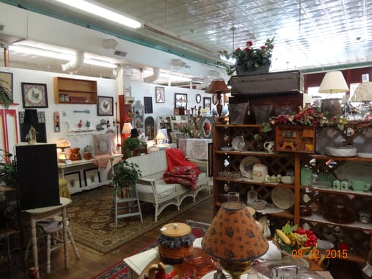 GEORGETOWN ANTIQUES MARKET - Updated December 2025 - 105 E Market St ...