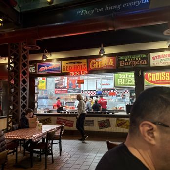 PORTILLO’S BRANDON - Updated November 2025 - 936 Photos & 912 Reviews ...