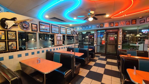 SPANGLES - Updated August 2025 - 30 Photos & 17 Reviews - 440 SW 29th ...
