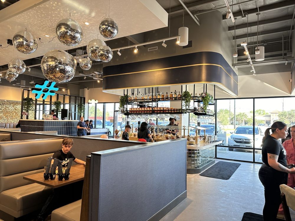 Hash Kitchen, Pearland | Roadtrippers