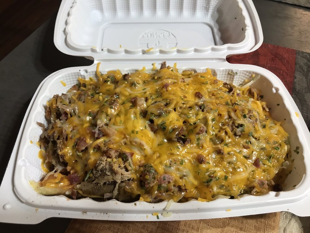 MAGIC SMOKE - Southern - 2600 N Travis St, Sherman, TX - Restaurant ...