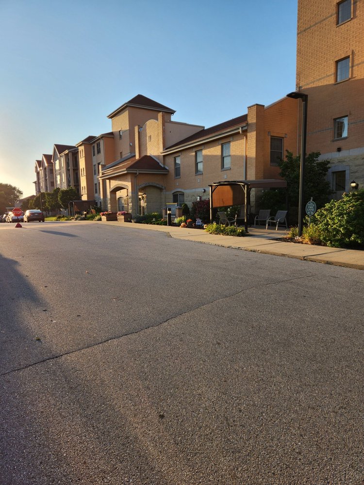 WILSON COMMONS - Updated July 2025 - 1400 W Sonata Dr, Milwaukee ...