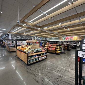 TARGET - Updated January 2026 - 104 Photos & 11 Reviews - 205 S Clovis ...