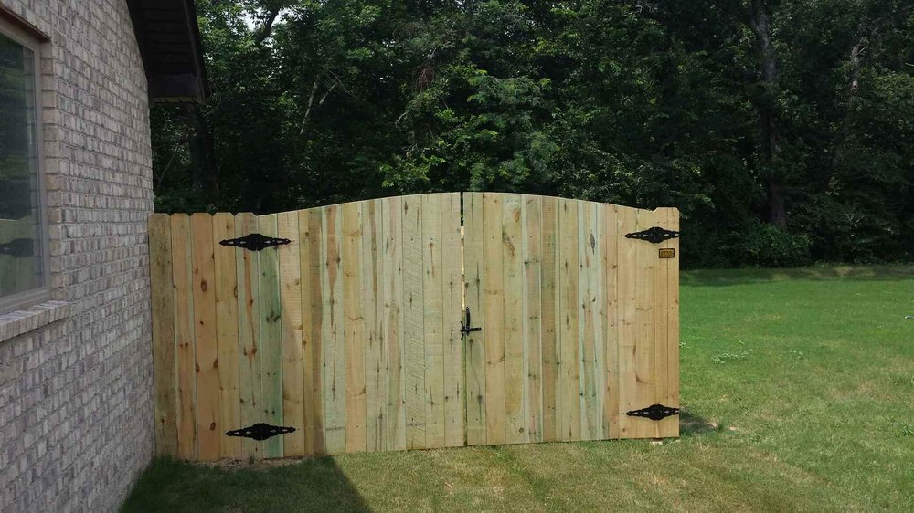 DACUS FENCE - Updated June 2025 - 23 Photos - 2729 N Church St ...