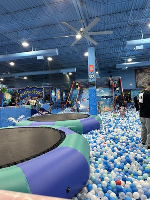 SMILEY - Updated January 2026 - 198 Photos & 96 Reviews - 5729 E 86th ...