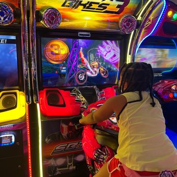 APEX ENTERTAINMENT VIRGINIA BEACH - Updated July 2025 - 256 Photos ...