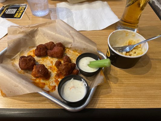 BUFFALO WILD WINGS - 87 Photos & 177 Reviews - 4130 NW Expressway 108 ...
