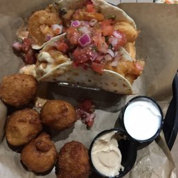 THE FISHIN’ PIG - Updated October 2025 - 154 Photos & 300 Reviews - 117 ...