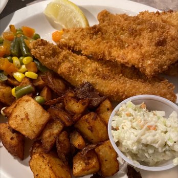 FAIRPORT FAMILY RESTAURANT - Updated December 2024 - 105 Photos & 93 ...