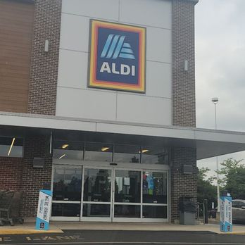 ALDI - Updated January 2026 - 12 Photos - 100 Easton Rd, Warrington ...