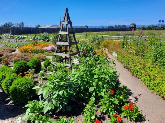 FORT VANCOUVER NATIONAL HISTORIC SITE - 359 Photos & 64 Reviews - 612 E ...