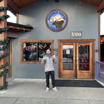 MOOSE’S TOOTH - Updated March 2025 - 2705 Photos & 3621 Reviews - 3300 ...