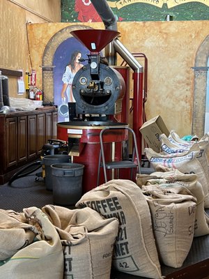 CHESTNUT STREET COFFEE ROASTERY - Updated December 2025 - 225 Photos ...